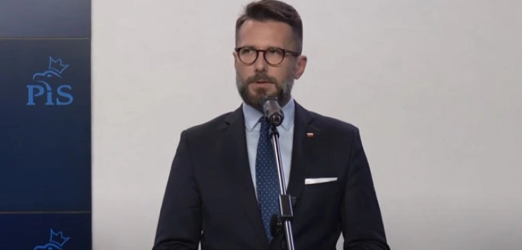 Znakomita orka Fogla po TVN24 i "trosce" Tuska o stan polskiej armii [Wideo] | Fronda.pl