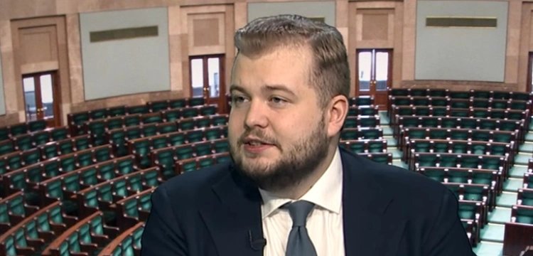 "Tych ludzi nie łączy nic, poza stołkami" – M. Moskal o separacji ...