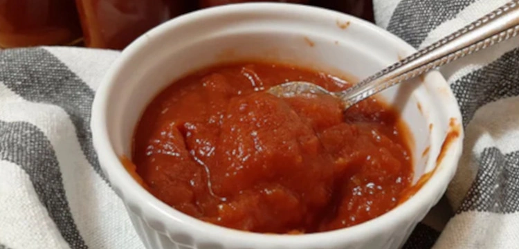 Wyższa forma keczupu. Robimy domowy keczup z cukinii | Fronda.pl